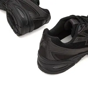 NEW BALANCE 740 Sneakers - Black