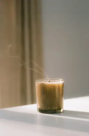 LAVUNE No. 10 Amber Candle