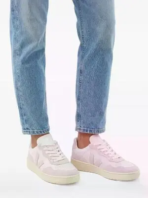 VEJA V-90 Sneakers - Pink