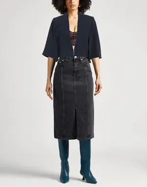 CARACTÈRE Crepe Cape