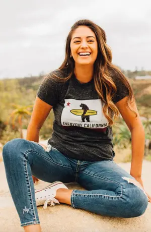 EVERYDAY CALIFORNIA La Hermosa Tee - Charcoal