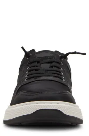 Steve Madden Nereo Sneakers