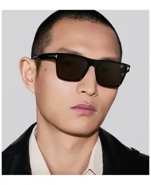 TOM FORD Square Sunglasses - Black/smoke