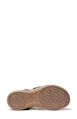 Minnetonka Brida Sandal - Beige