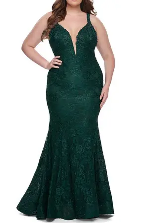 La Femme Fitted Lace Gown - Dark Emerald
