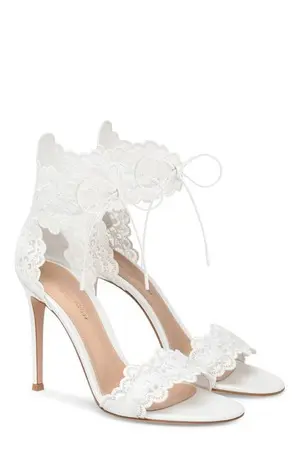 GIANVITO ROSSI Evie Sandal - White