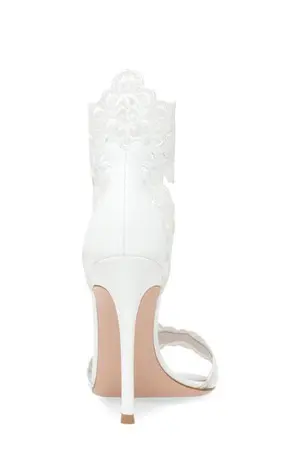 GIANVITO ROSSI Evie Sandal - White