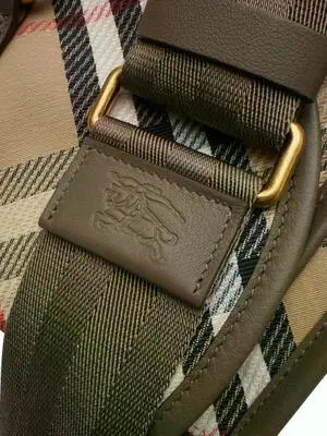Burberry Small Clip Crossbody Bag - Neutrals