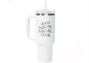 STANLEY X Assc Bellis Quencher 40oz Tumbler Cream