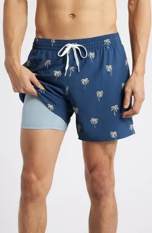 CHUBBIES Midnight Palms 5.5-inch Swim Trunks