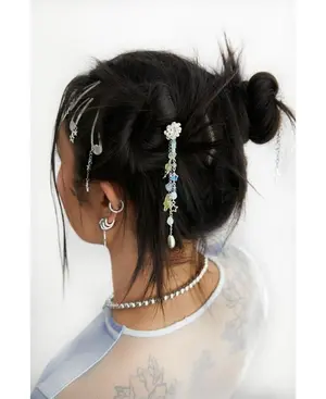 VELVET LUNA Steel Hair Pin With Charms