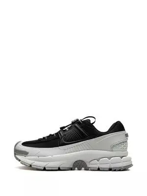 Nike Zoom Vomero 5 Roam Sneakers - Black