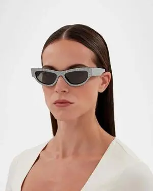 Gucci Crystal Cat-eye Sunglasses - Black
