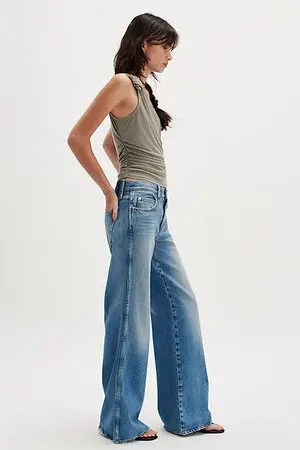 AMO JEANS Faith Flare Jeans - Maverick