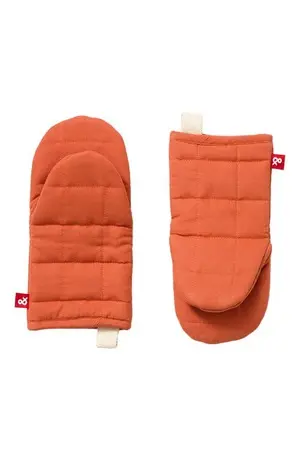 HEDLEY & BENNETT Oven Mitts - Red