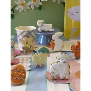 BISCUITEERS Easter Party Animals Medium Biscuit Tin 110g