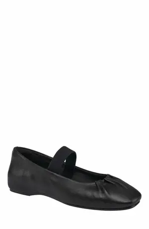 Grace Footwear Layered Flats For Women