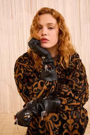 Ulla Johnson Laetitia Embellished Leather Gloves - Noir