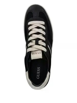 Guess Nola Iii Sneakers