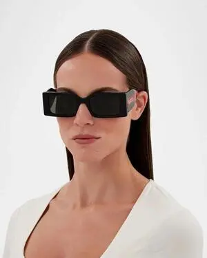 Gucci Rectangular Sunglasses - Black