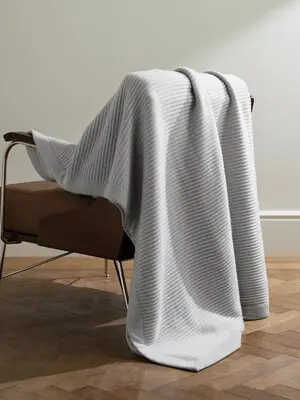Brunello Cucinelli Ribbed Cashmere Blanket - Neutrals