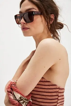 Free People Walker Polarized Rectangle Sunglasses Cola
