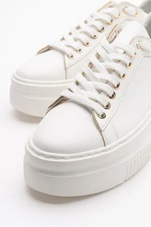 PROLOGUE SHOES Violette Platform Sneakers - White