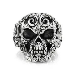 ROOM101 07 Filigree Skull Ring - Silver
