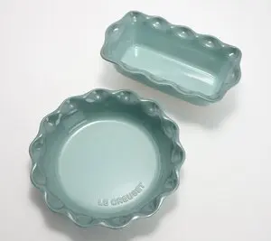 LE CREUSET Heritage Fluted Pie Plate Dish & Loaf Pan - One-color