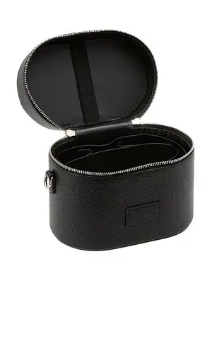 ETOILE COLLECTIVE Oval Toiletry Case - Black