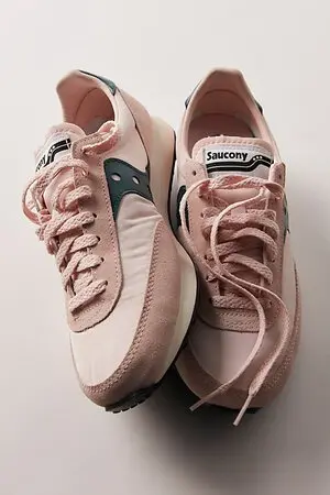 Saucony