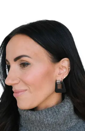 NICKEL & SUEDE Avery Stud Leather Earrings - Black/silver