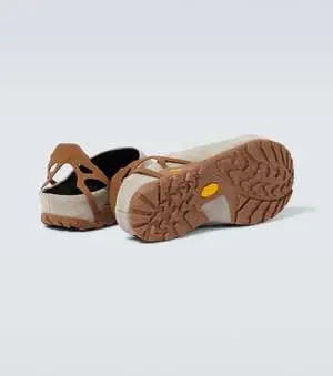 ROA Fedaia Suede Clogs - Grey