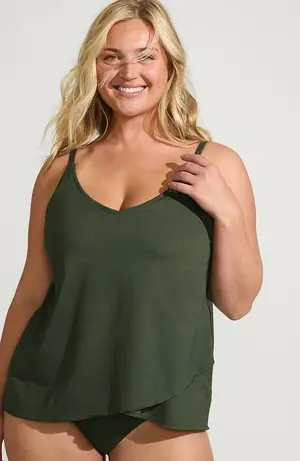 LANDS' END Dd-cup Chlorine Resistant V-neck Tulip Hem Tankini Swimsuit Top - Rich Olive Green