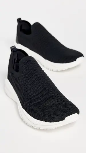 Apl Techloom Traveler Slip-on Sneakers - Black/ivory
