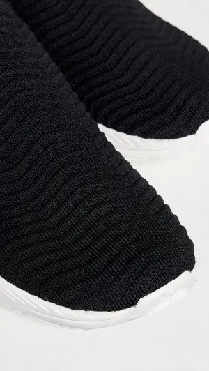 Apl Techloom Traveler Slip-on Sneakers - Black/ivory