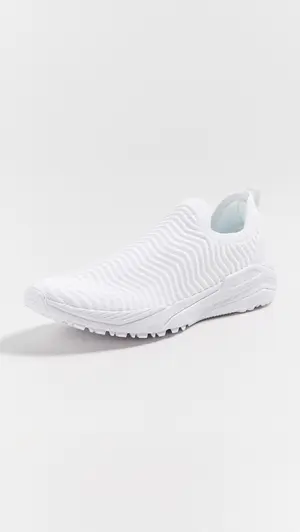 Apl Techloom Traveler Sneakers - White