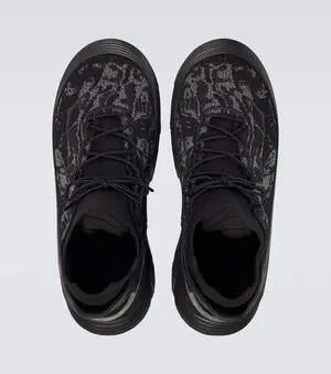 Hoka One One Restore Chukka Sneakers