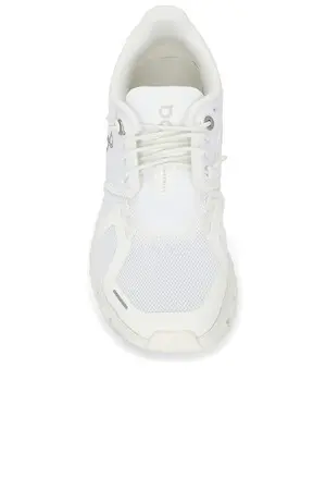 On Sneaker - White