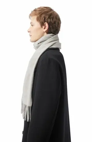 GOBI MONGOLIAN CASHMERE Cashmere Fringed Scarf - Dawn Blue