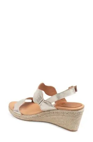 PATRICIA GREEN Palm Beach Wedge Sandal - Gold Leather