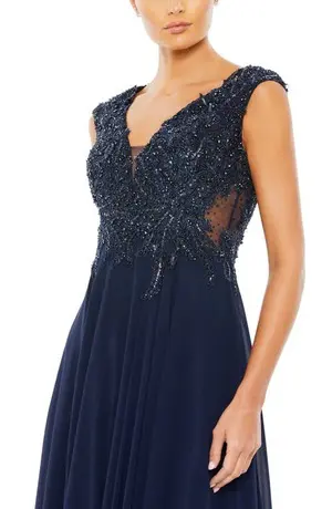 Mac Duggal Floral Appliqué Cap Sleeve Gown - Navy