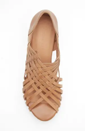 CHOCOLAT BLU Winix Strappy Wedge Sandals - Camel Leather