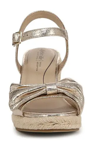 LIFESTRIDE Tahlia Wedge - Gold