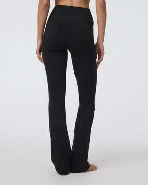 Vuori Allthefeels™ Slim Flare Leggings - Black