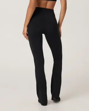 Vuori Allthefeels™ Slim Flare Leggings - Black