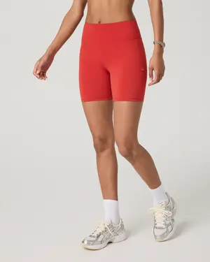 Vuori Alltheform™ 6" Shorts - Crimson