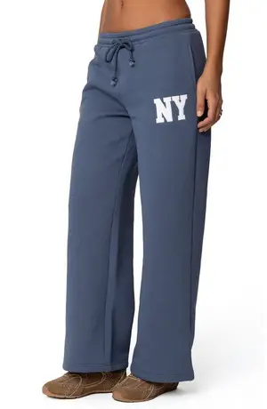 EDIKTED Ny Wide Leg Fleece Sweatpants