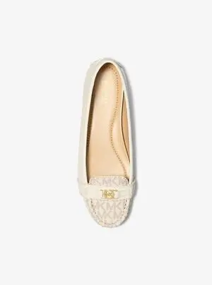 Michael Kors Mandy Leather Moccasin With Logo - Natural