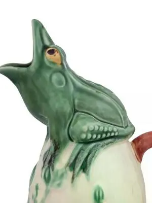 BORDALLO PINHEIRO Frog Pitcher